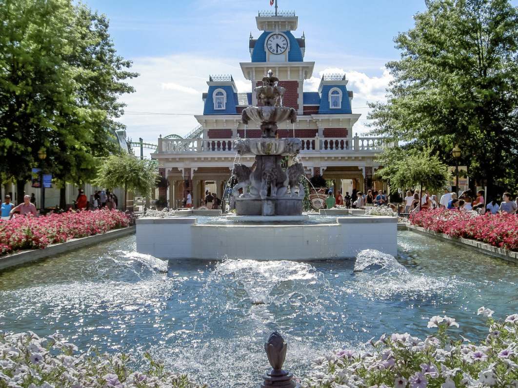 GEAUGA LAKE: The Legendary Life and Loss of The World's Most ...